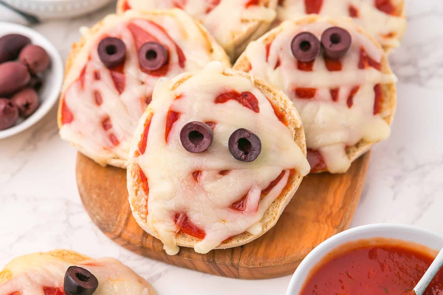 Easy Mini Mummy Pizzas - On My Kids Plate