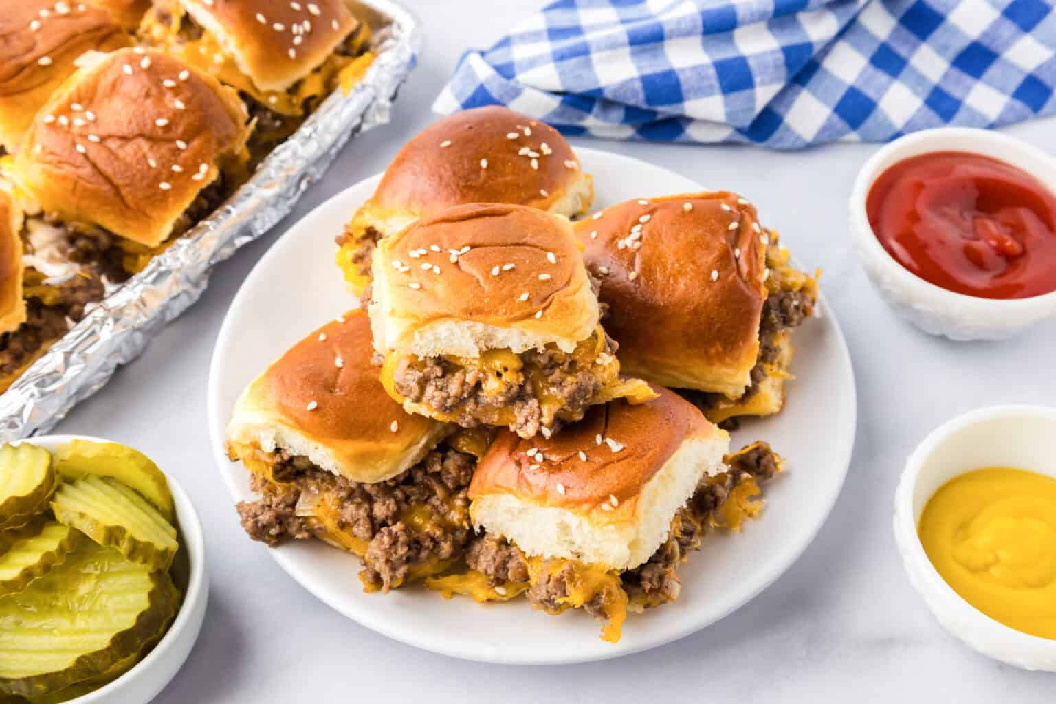 Cheeseburger Sliders (Easy Weeknight or Party Favorite) - On My Kids Plate